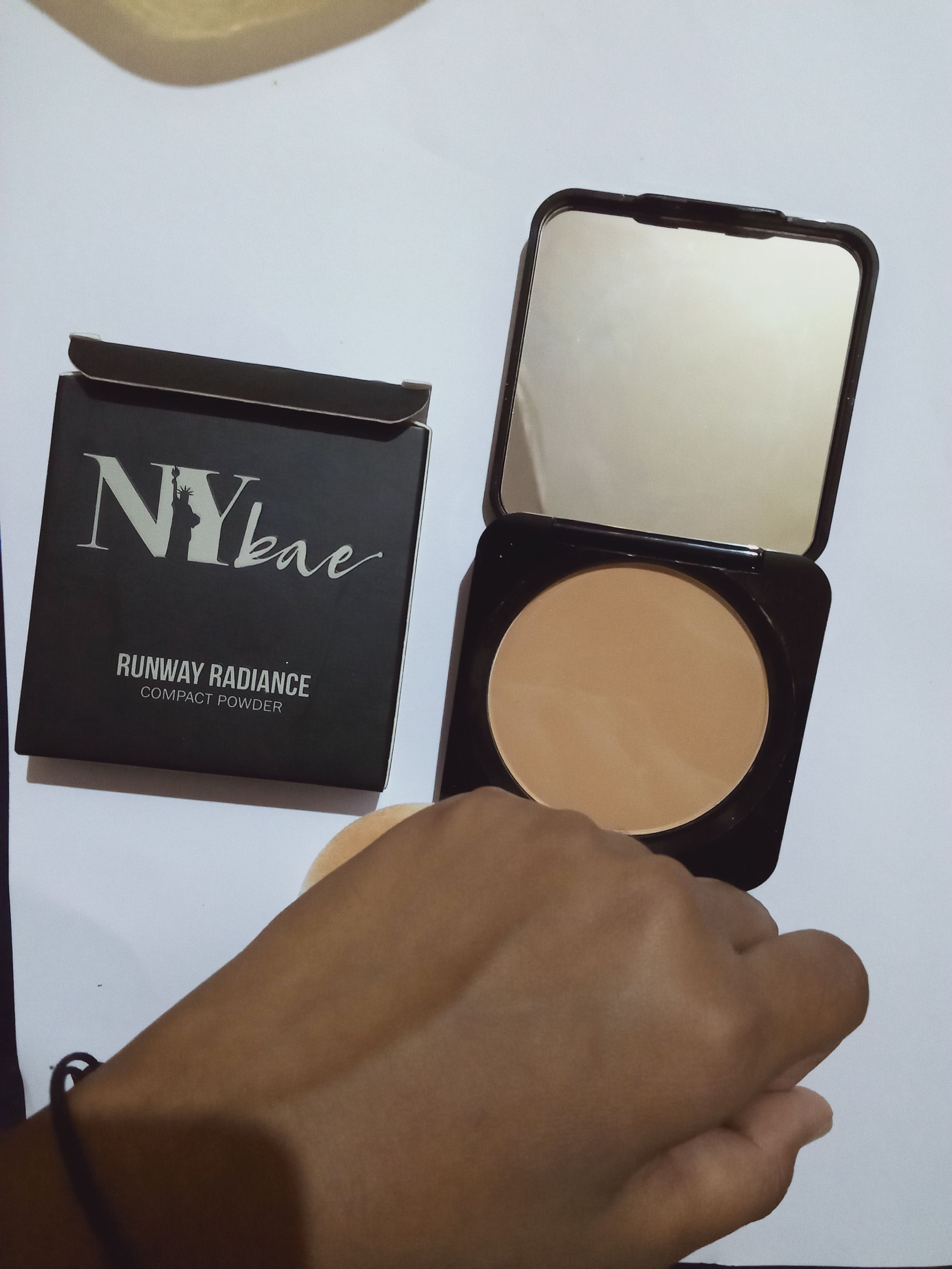 Ny Bae Runway Radiance Compact Powder Caramel 9gm