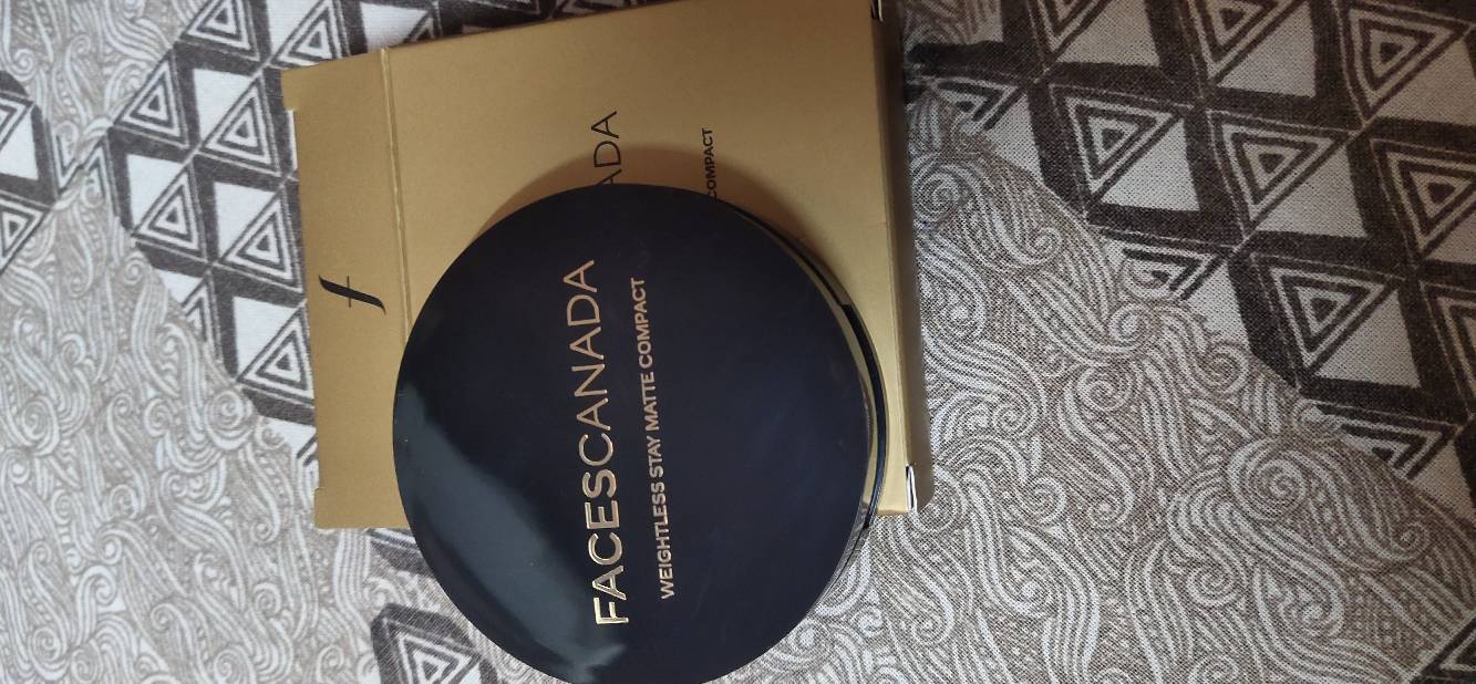 Faces Canada Weightless Stay Matte Compact Ivory 01 9g