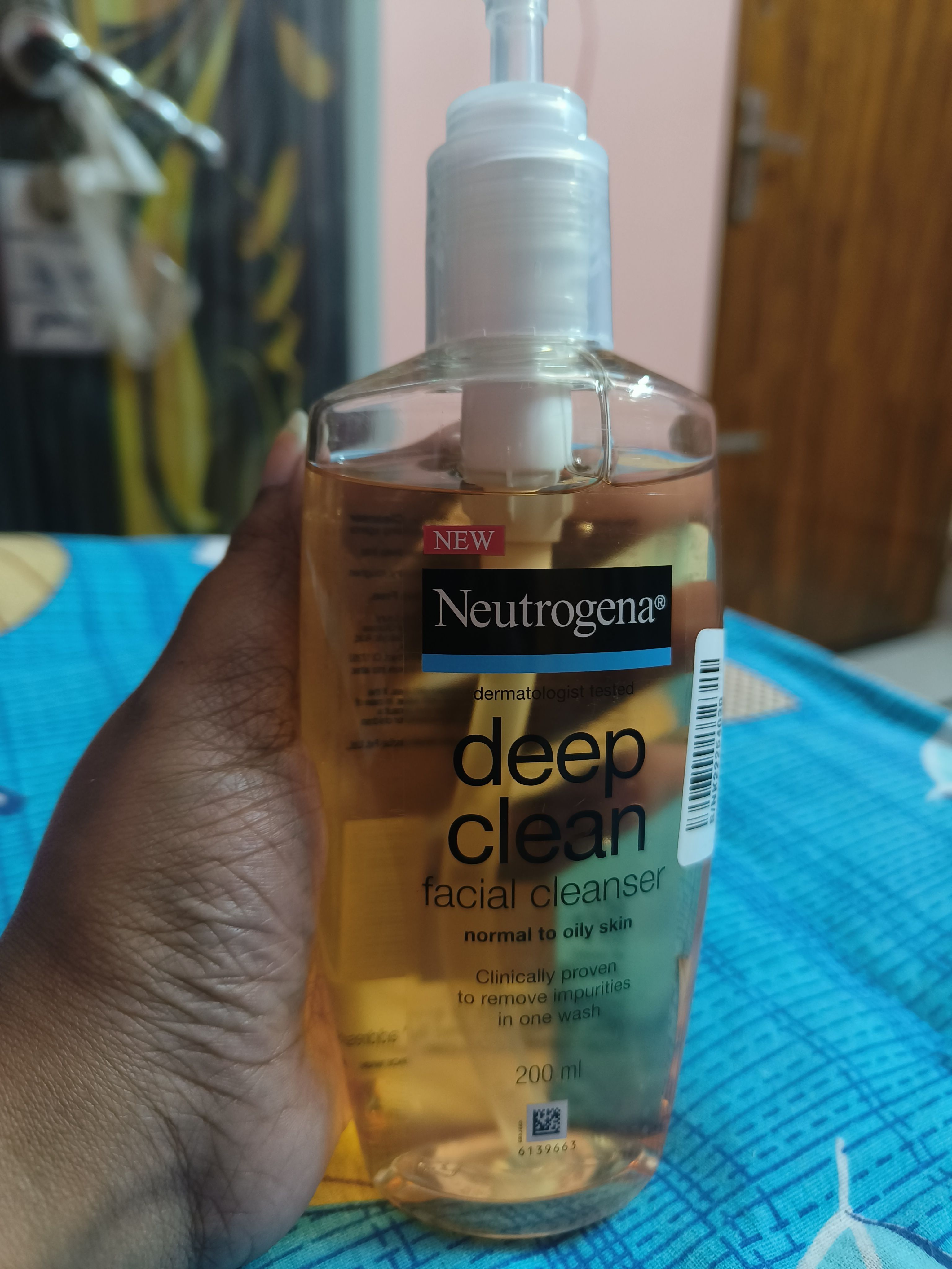 Buy Neutrogena Deep Clean Facial Cleanser (50 ml) - Find Offers ...