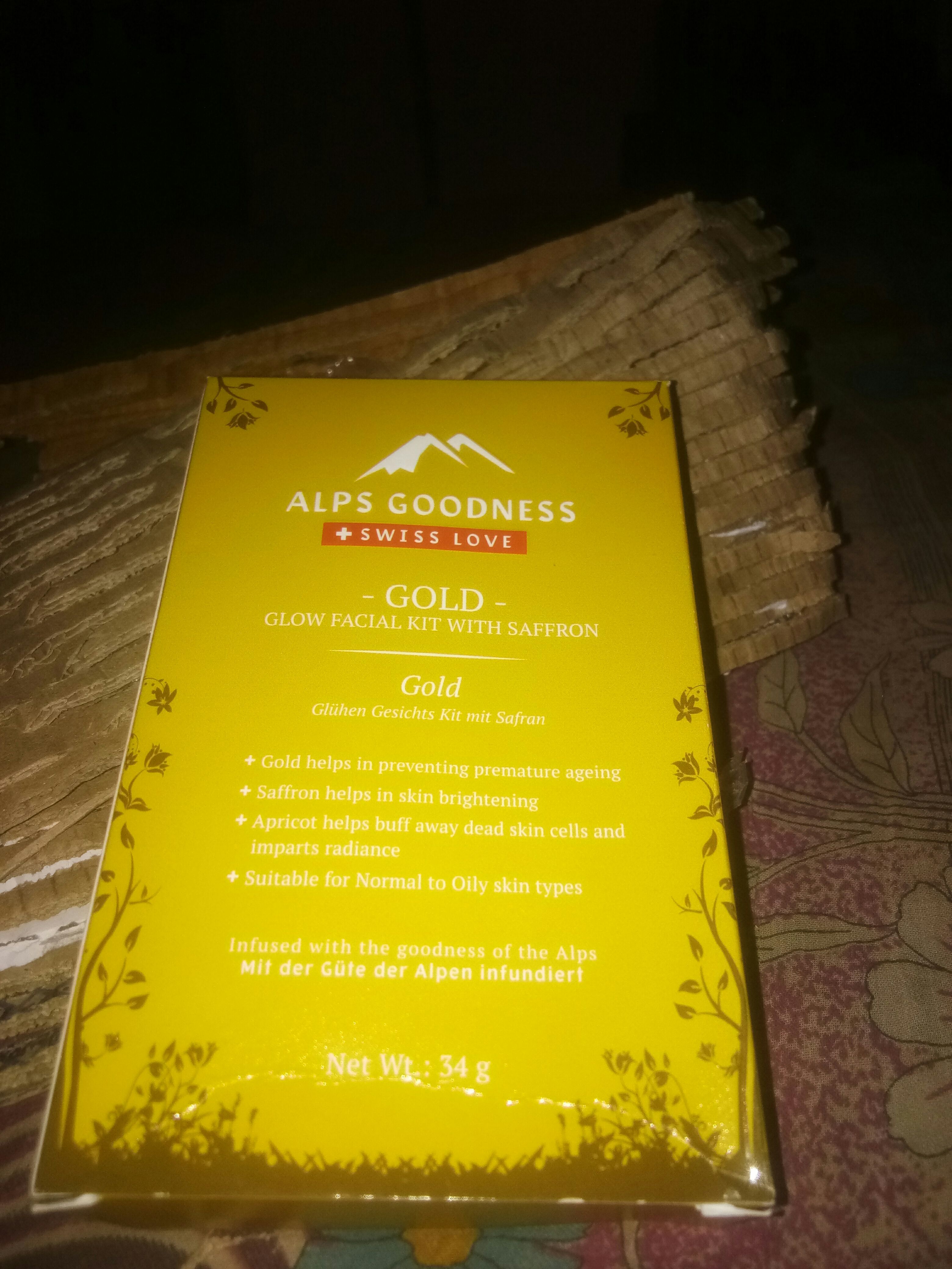 Buy Alps Goodness Gold Glow Facial Kit - Saffron (34 gm) Online | Purplle